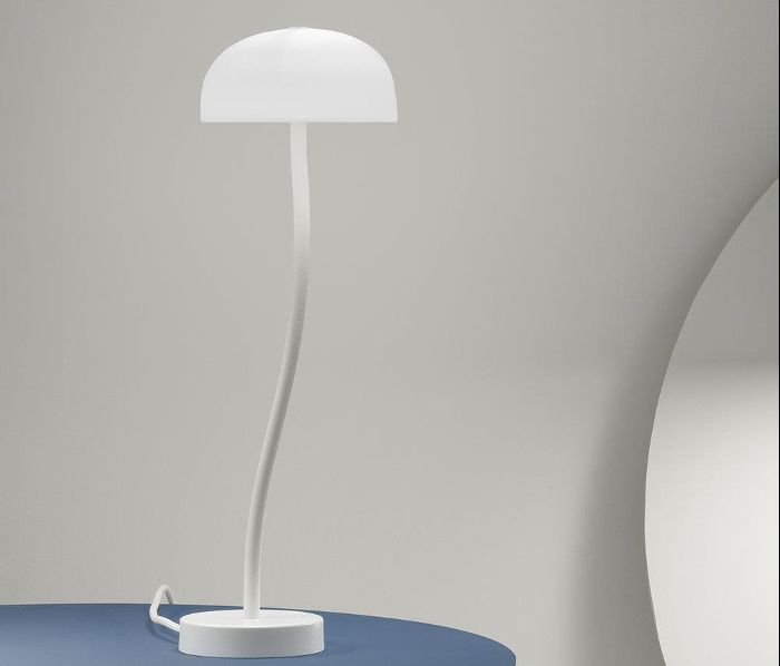 DIALux Luminaire Finder - Product data sheet: Curve table glass (white)